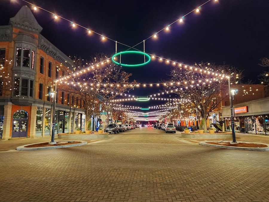 The Blueprint for Disneyland’s Main Street Is Hiding in Plain Sight in ...