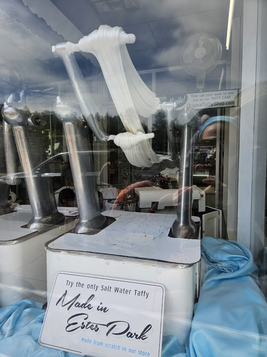 This Colorado Taffy Shop Has Been a Sweet Mountain Tradition for Nearly ...